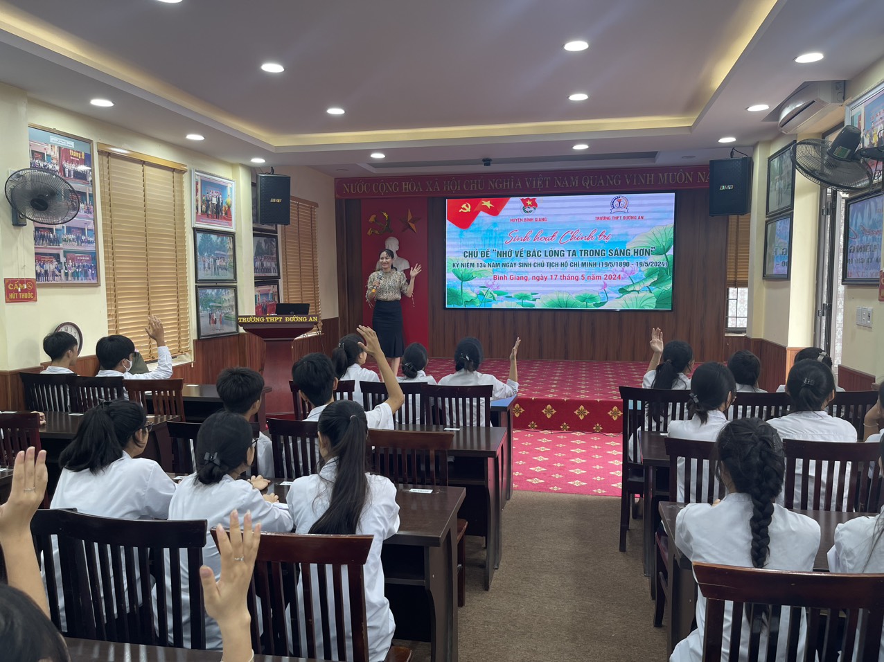 BÌNH GIANG: TỔ CHỨC SINH HOẠT CHÍNH TRỊ VỚI CHỦ ĐỀ “NHỚ VỀ BÁC LONG TA ...